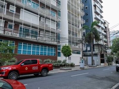 Cuerpo de Bomberos controla incendio en apartamento de Naco ...